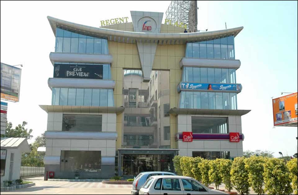 Commercial Office space for Rent JMD Regent Plaza Sikandarpur ...